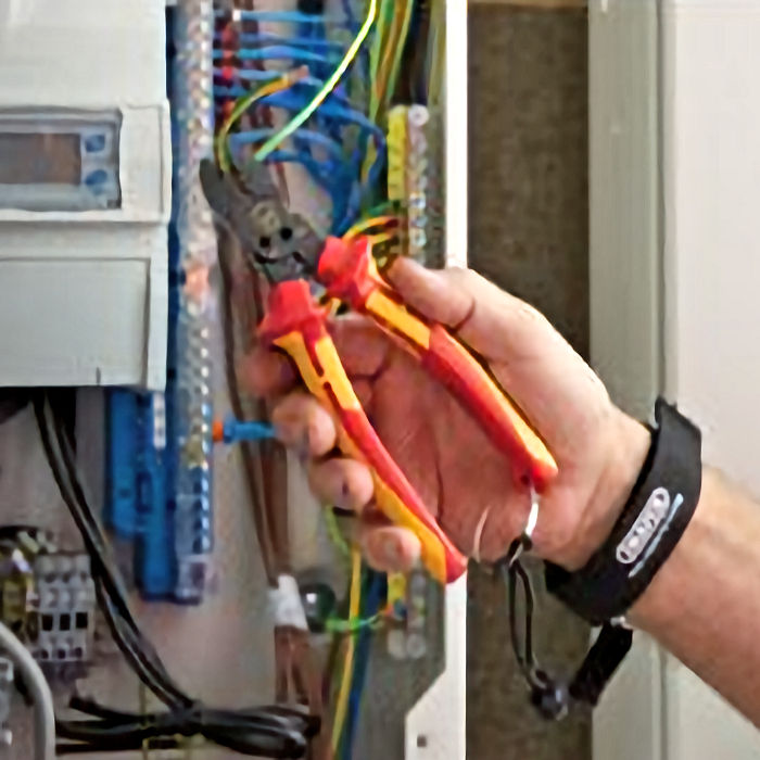 13643 Draper XP1000 VDE Tethered 4-In-1 Combination Cutter