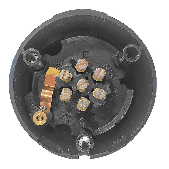 0-693-09 | Durite 12N 7-Pin Socket with Fog Cut-Out